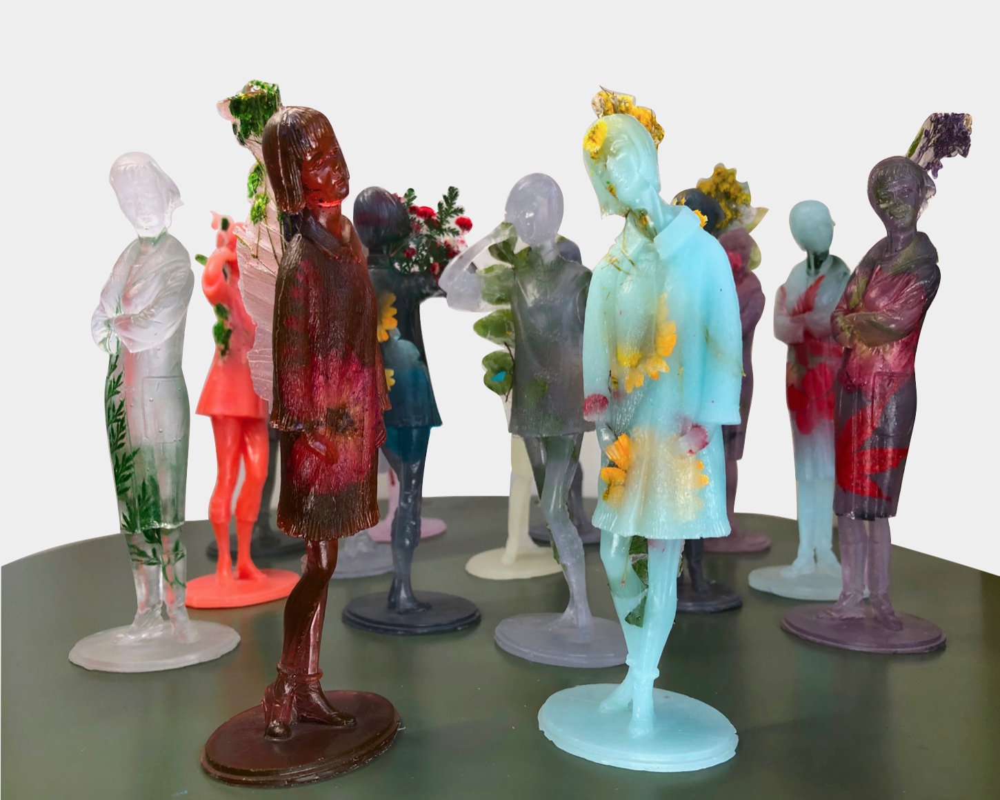 JNK Flower Power Pose Sculptures – Feliz Modern